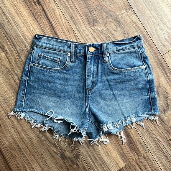 Blank NYC | Shorts | Blank Nyc The Barrow Shortie Short Jean Shorts 24 ...